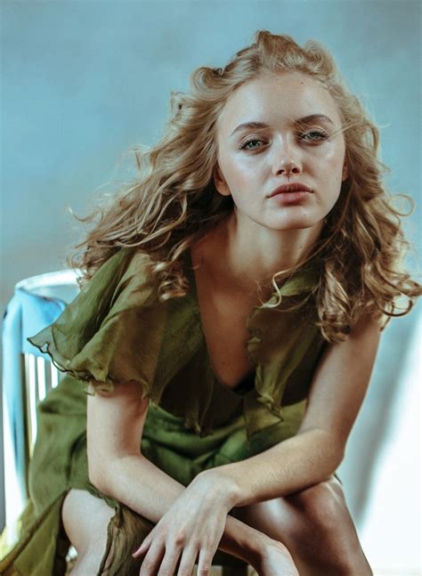 Александра Тулинова Голая