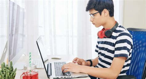 Rekomendasi Laptop Untuk Pelajar SMA