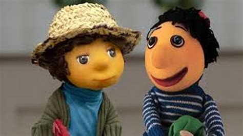 پیر شدنِ شخصیت های کلاه قرمزی و مهمونی ویدئو