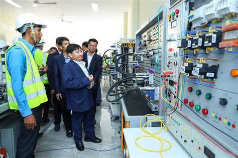 យុវជនជាង១០០០នាក់ មកពីគ្រួសារក្រីក្រ ក្នុងខេត្តកណ្ដាល