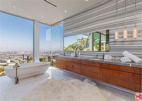 9150 Oriole Way Los Angeles Ca 90069 Mls 26646299 Redfin
