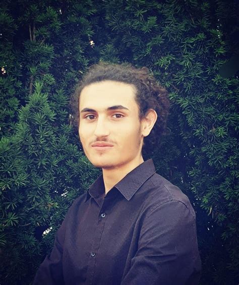 About Refaat Al Ktifan Medium