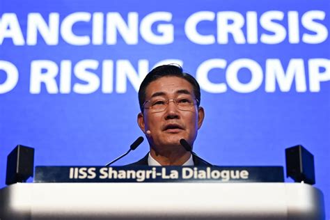 កូរ៉េខាងត្បូង រិះគន់កូរ៉េខាងជើងរឿងបង្ហោះប៉ឺតប៉ោងផ្ទុកសំរាមចូលដីខ្លួន