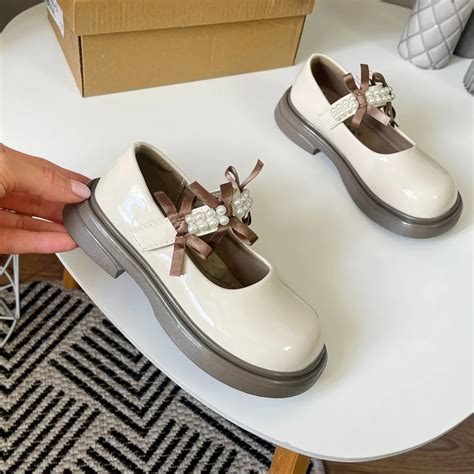 Взуття для дітей Україна Неймовірно стильні туфельки ТМ Clibee Верх еко лак Всередині шкіряна