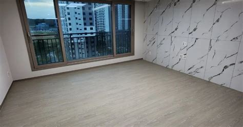 새집으로 이사하게 되서 입주청소를 진행했습니다 결과는 아주 만족스럽네요 ㅎㅎㅎ 약간의 분진도 없이 아주 기분좋게 청소가 된것 같습니다 신규 입주다 보니 하자도 체크 해