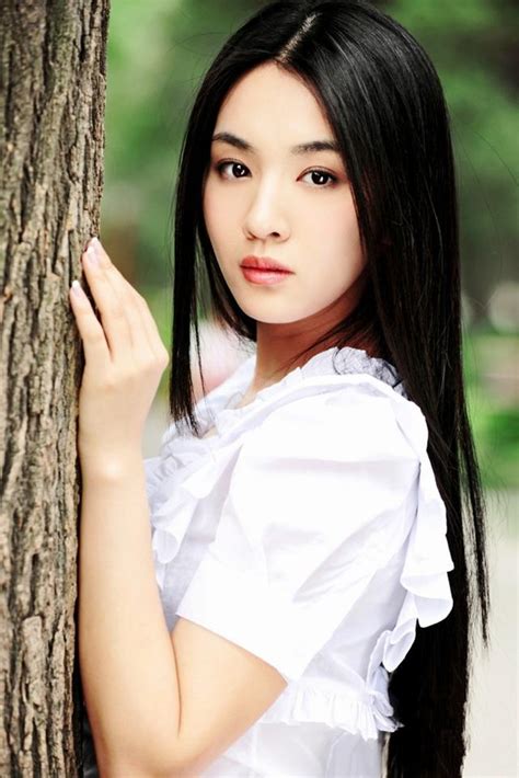 一個長發飄飄青春美麗的時尚美女姑娘 每日頭條