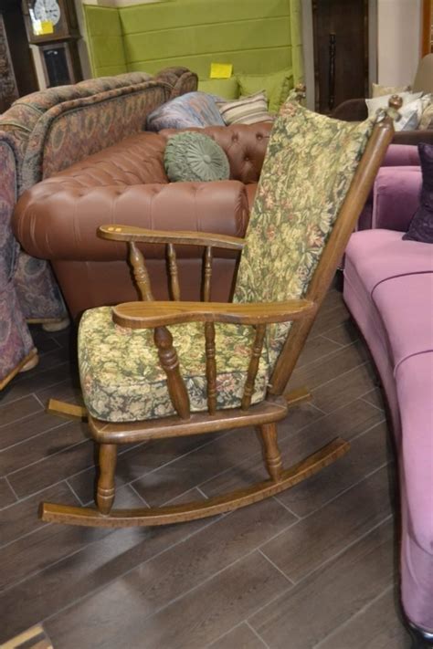 Крісло гойдалка Магазин Меблі з Європи у Луцьку