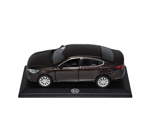 1 38 Scale For Kia 2017 All New Cadenza K7 Diecast Model Miniature