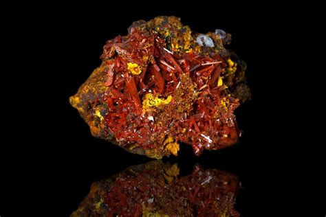 Crocoite Meaning Properties And Benefits You Should Know