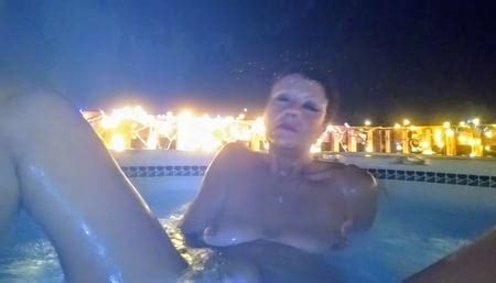 Nighttime Hot Tub Fun Pics Xhamster