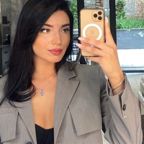 1 ზედმეტად ბევრს ვითხოვ საკუთარი თავისგან და თუ რამეს ვაკეთებ მინდა რომ ის მაქსიმალურად