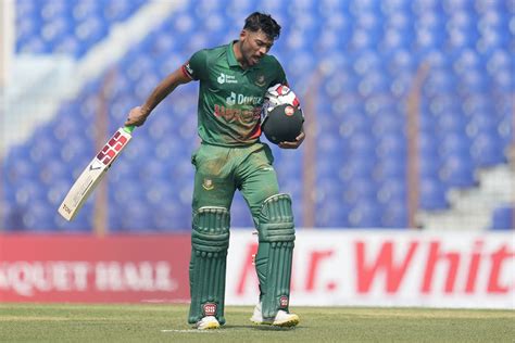 najmul hossain shanto brought up a 69 ball half century