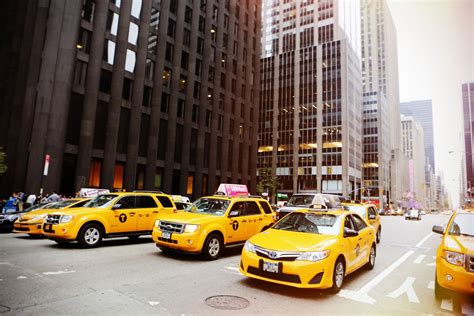 Standard Taxi Service For 5 6 Passengers To Or From Ohare Or Midway