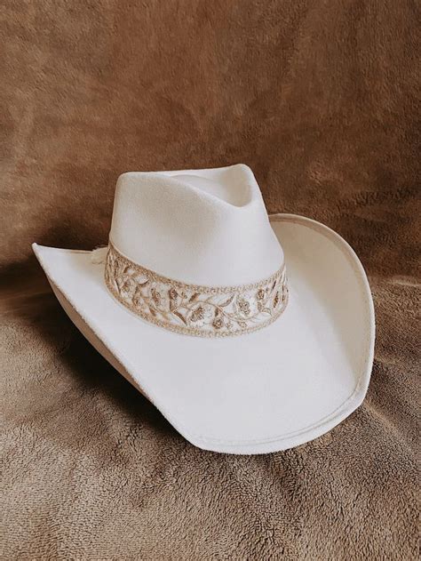 Cowgirl Hat “jolene” In Ivory Etsy Canada Cowgirl Hats Cowboy Hats