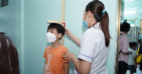Làm thế nào để giúp trẻ tăng chiều cao Tuổi Trẻ Online