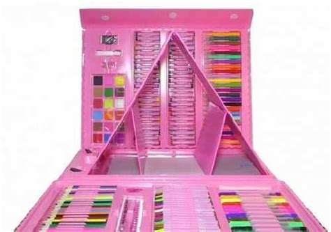 Набор юного художника купить Личные вещи Festima Ru частные объявления