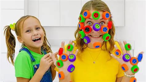 ولاد و نیکیتا با داستان اتاق‌هایشان را تمیز کنند