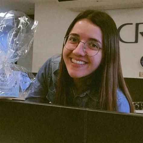 stéfani carol scarol dev threads say more