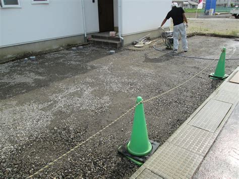 スキ土 土間下地 外構施工中