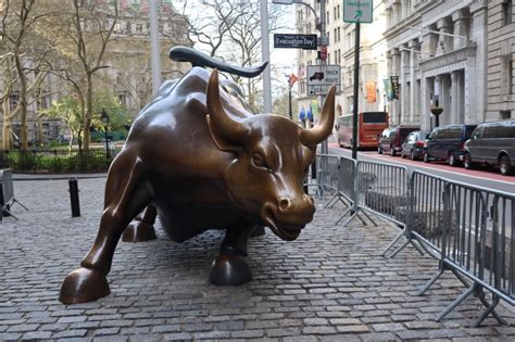 뉴욕여행7일차 돌진하는황소상 뉴욕증권거래소 브루클린브릿지 덤보 맨하탄브릿지 타임아웃마켓 브루클린공원 오큘러스 911메모리얼 베터리파크 네이버 블로그