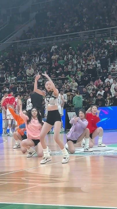 德智体美各个是强项 辽篮啦啦队 比赛现场 东北甜妹 Youtube