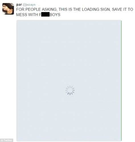 Twitter User S Request For Naked Selfies Backfires When Woman Sends Blank Screen Daily Mail Online