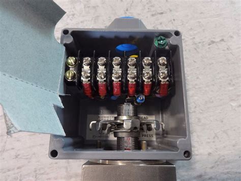 CCS Custom Control Sensors 750 PSIG Pressure Switch 604GZM1