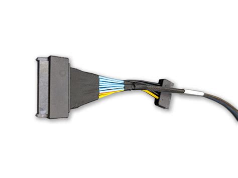 PCIe NVMe Gen Ext HD SFF P To Multilink PCIe Drive Receptacle SFF U Cable