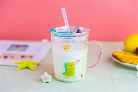 玻璃杯图片素材 玻璃杯设计素材 玻璃杯摄影作品 玻璃杯源文件下载 玻璃杯图片素材下载 玻璃杯背景素材 玻璃杯模板下载 搜索中心