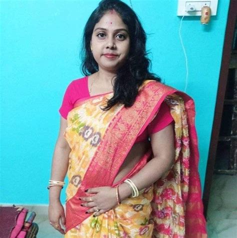 চুমকি বৌদি On Reels