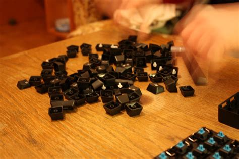Das Keyboard Disassembly and Analysis László Monda s blog