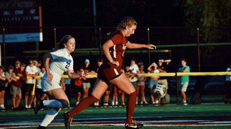 The False 9 The Tactic Every Soccer Player Should Now Girls Soccer
