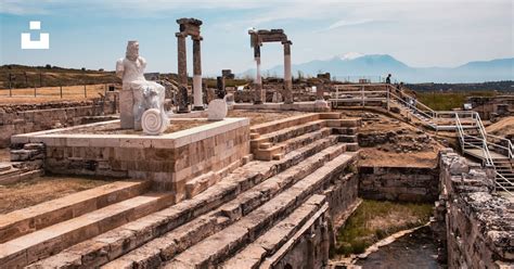 고대 도시 델피니아의 유적 사진 Unsplash의 무료 히에라폴리스 이미지