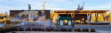 St Adèle Murals Day Trips From Montreal ~ Downshiftingpro