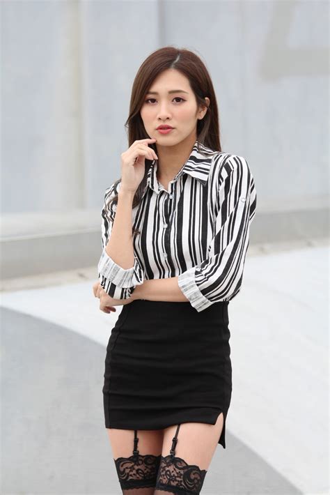 Street Photography Silk Feet NO 025 Long Legged Beauty Model Zhang Xiao Sexy Black Stockings