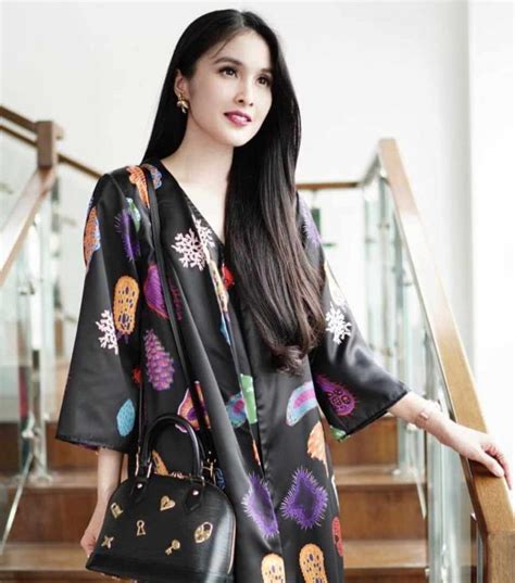 Sandra Dewi Photo Hot Pic Picture Photo Gallery