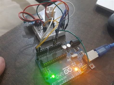 Interface DHT DHT With Arduino Display Readings On OLED