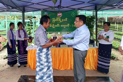 တနင်္သာရီတိုင်းဒေသကြီးဝန်ကြီးချုပ် ဦးမြတ်ကို မြိတ်ခရိုင်အတွင်း ကော်ဖီတိုးချဲ့စိုက်ပျိုးရန် ပ