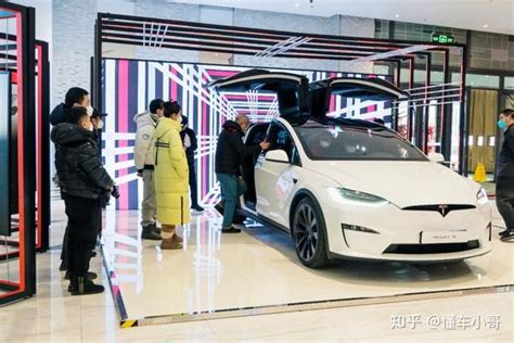 特斯拉model X Plaid黑龙江首秀，市民围观“地表最强suv” 知乎
