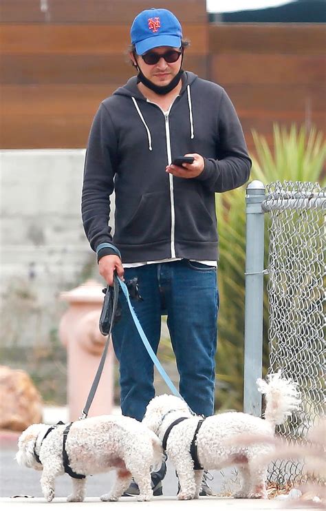 Jonathan Taylor Thomas Photographed For The First Time In Years