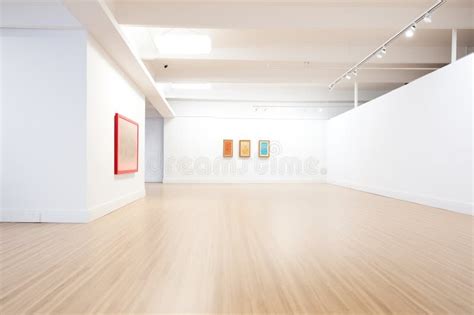 Empty Art Gallery Interior With Large White Spaces And Simple Decor