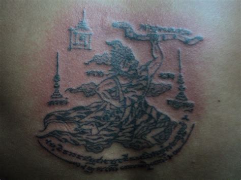 บ้านยันต์ไทย พุทธคุณ ลายสักยันต์สวยๆ จากปลายเข็มสู่เนินเนื้อ ประจุด้วย