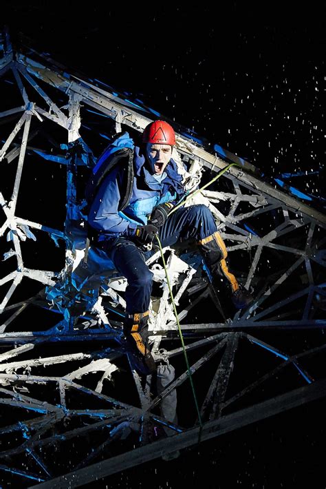 Touching The Void Duke Of Yorks Theatre Review A Testament To Human Endurance But Boring Touching The Void Duke Of Yorks Theatre Review A Testament To Human Endurance But Boring