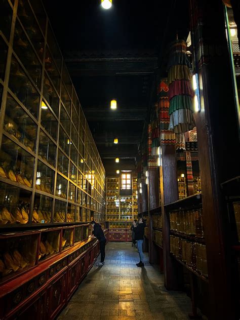 Jan Vytopil 🇨🇿 On Twitter Бурхан багшийн их дүйчин өдрийн мэндийг хүргэе Та бүхний 10 цагаан