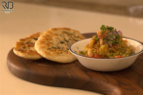 Easy Easy Chhole Matar Kulche दिल्ली छोले मटर कुलचे की रेसिपी Easy To