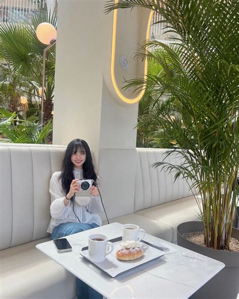 지혜원 Chi Hae Won 🍀🌿🌱☘️🪴 ••••• Instagram