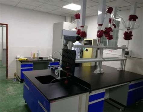 Wall Mounted And Ceiling Mounted Polypropylene Laboratory Spot Extractor