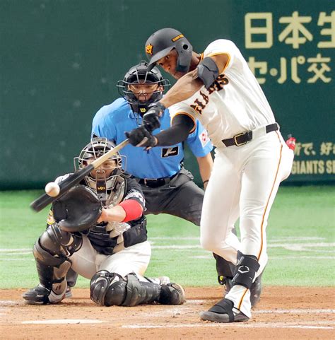 「叫びながら喜び」巨人新助っ人・ヘルナンデスが来日1号！挑戦した日本の珍味には「クレイジー」 スポーツ報知