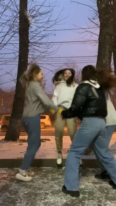 В лесу родилась ёлочка Морды животных Мемы Животные