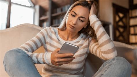 Deep Reasons People Who Don T Like To Open Their Mail Usually Have YourTango